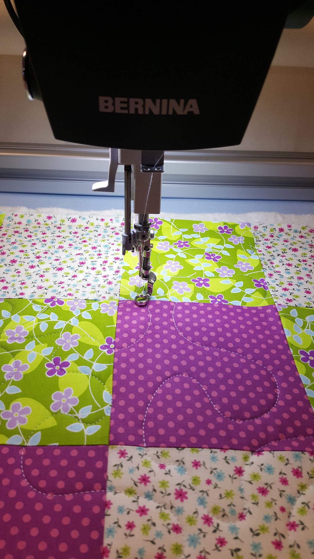 Bernina Q24 Longarm Quilting Machine | J&B Sewing